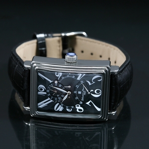 【Salvatore Marra】トリプルジャンピングセコンド自動巻き腕時計 SM6020-BK 通販